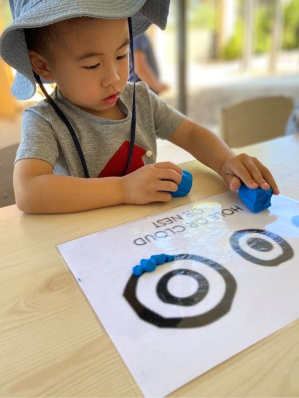 Sonas Wattle Grove - Tracing Symbols using Clay - Sonas Childcare